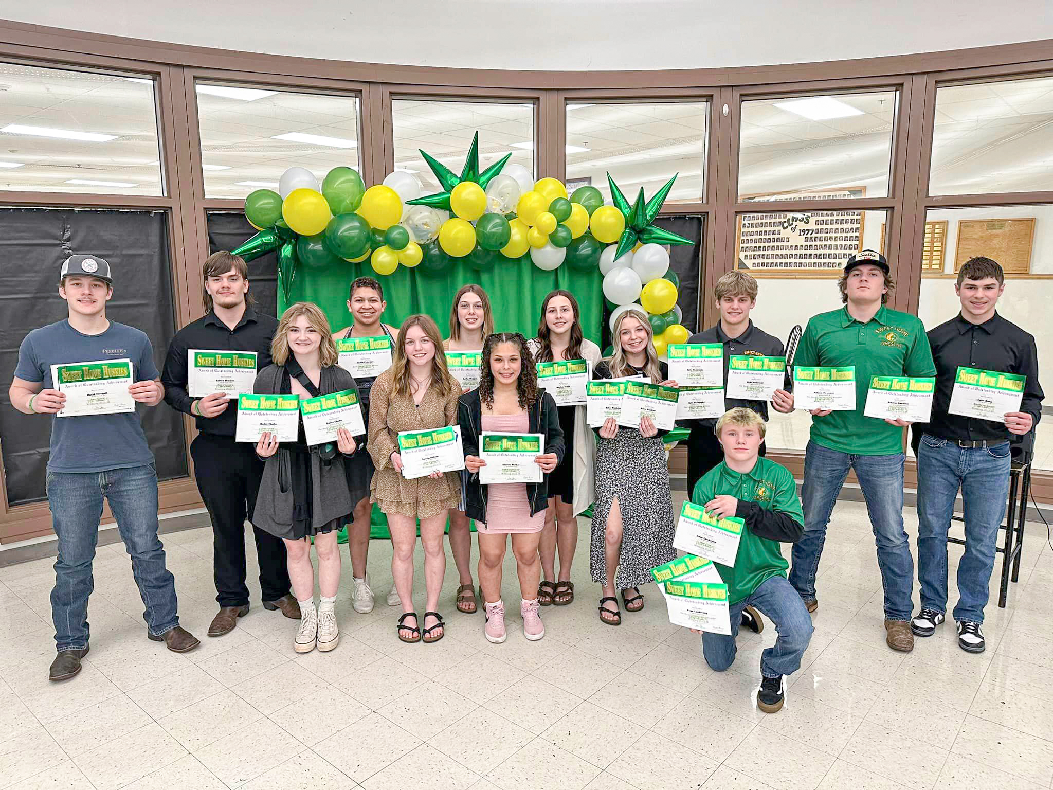 Wrestlers Close Out Season with Awards Banquet - The New Era