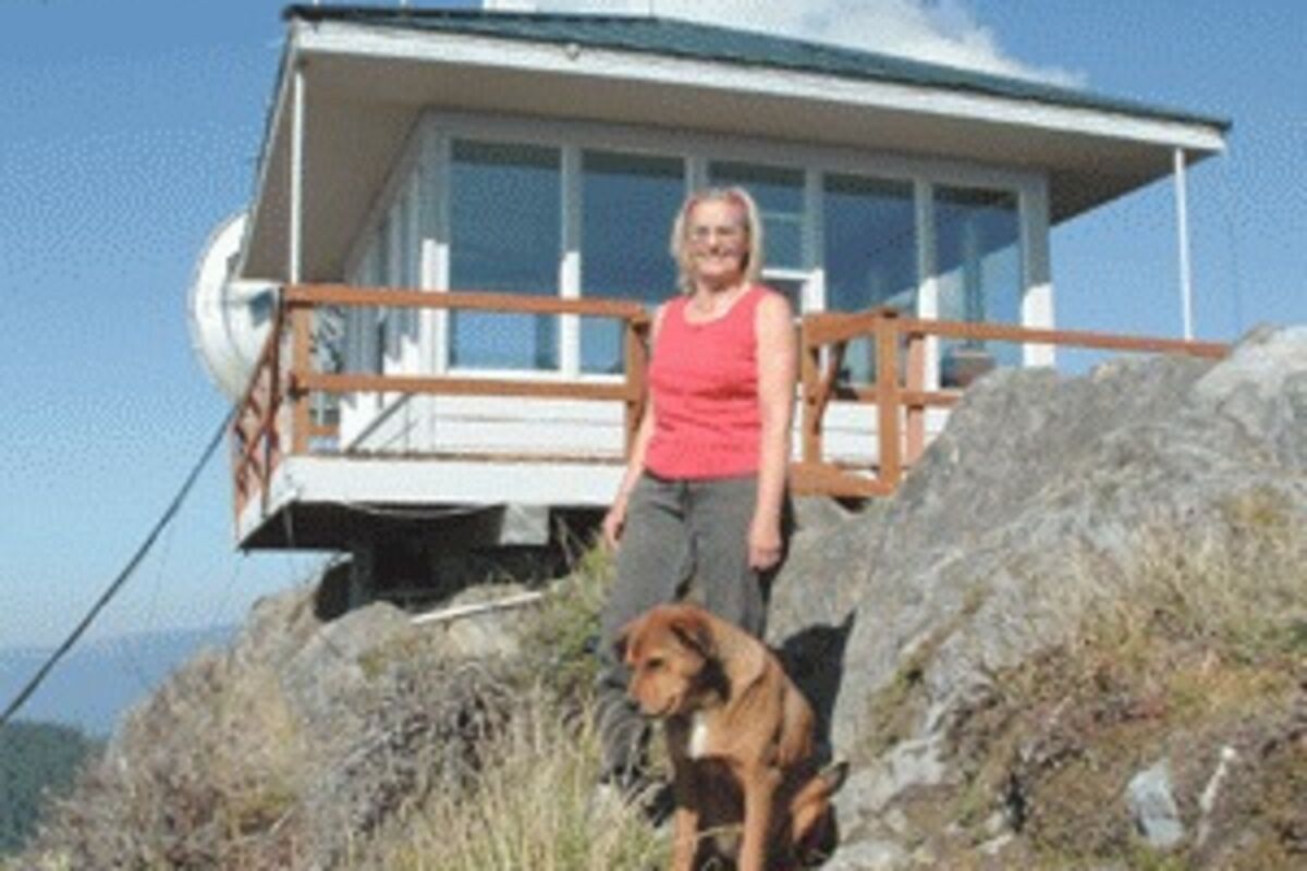 Working on top of the world; life at the Green Peter lookout - The New Era