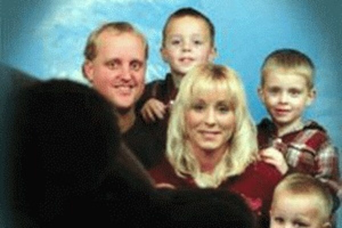 Photo flop gets local family on TV show - The New Era