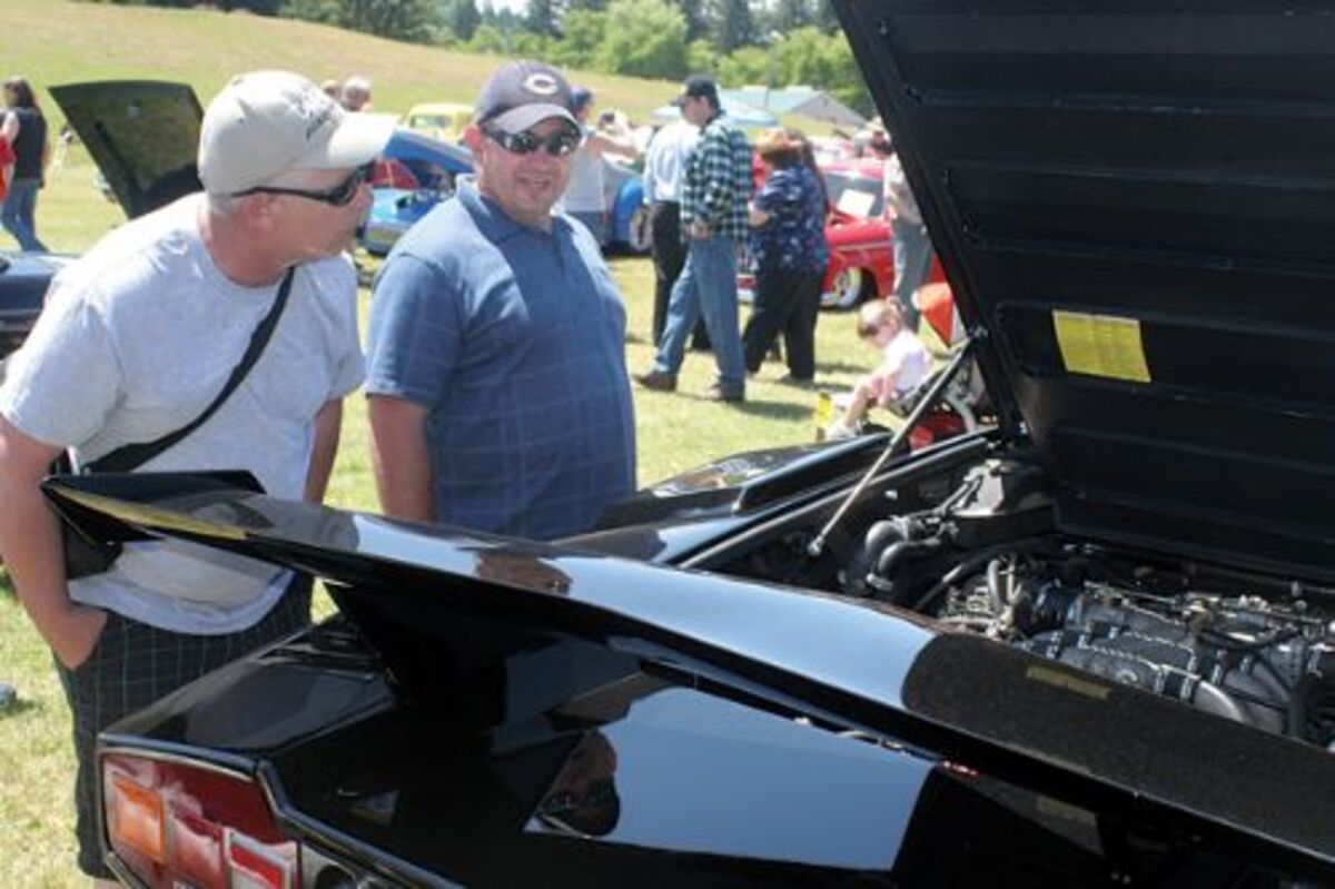 Car show draws close to 300 Sweet Rides to Sweet Home - The New Era