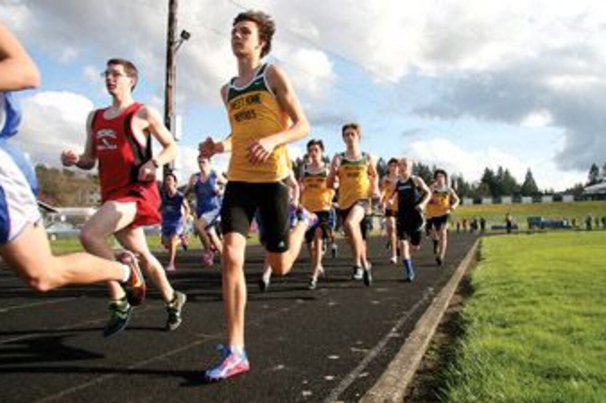 Huskies spice up season opener with personal bests - The New Era