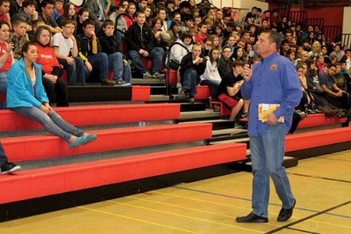 Junior high works to put positive note in anti-bullying campaign - The ...