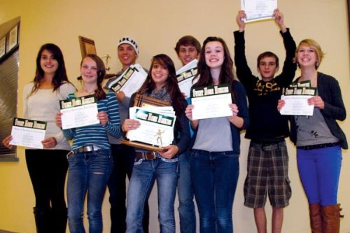Jakob Hiett, Nicole Rasmussen named cross-country’s top runners - The ...