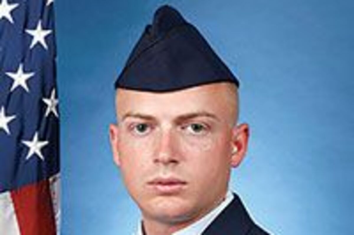 Kyle Dauley completes USAF training - The New Era