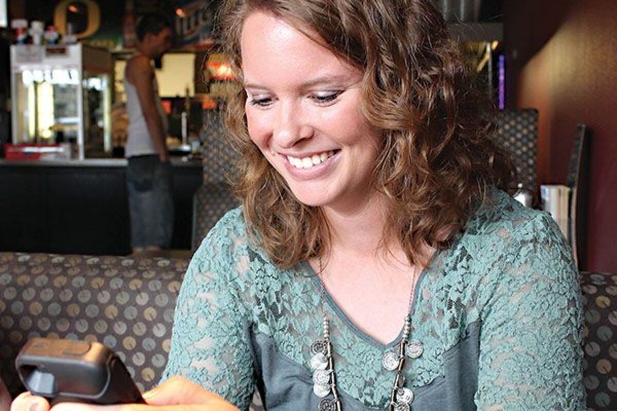 BACKSTAGE GIG: Former Sweet Home resident serves as right- hand woman ...