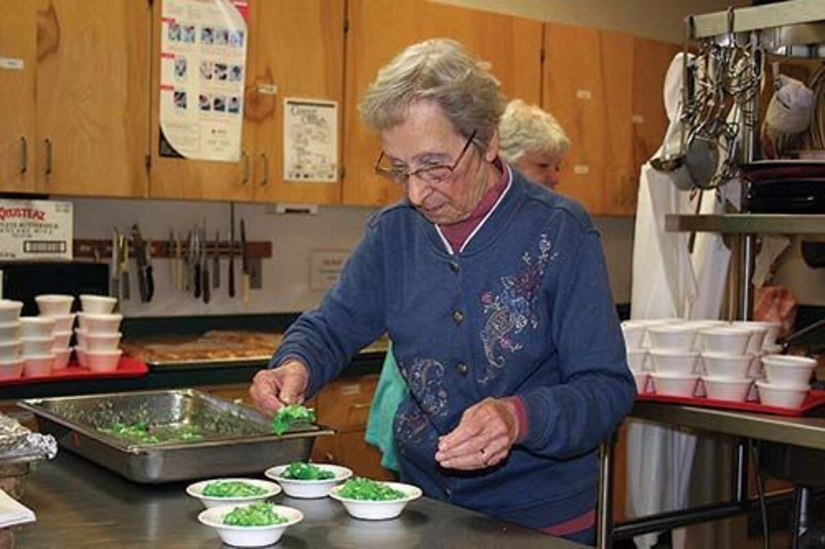 Volunteers put in hours each week feeding fellow seniors - The New Era