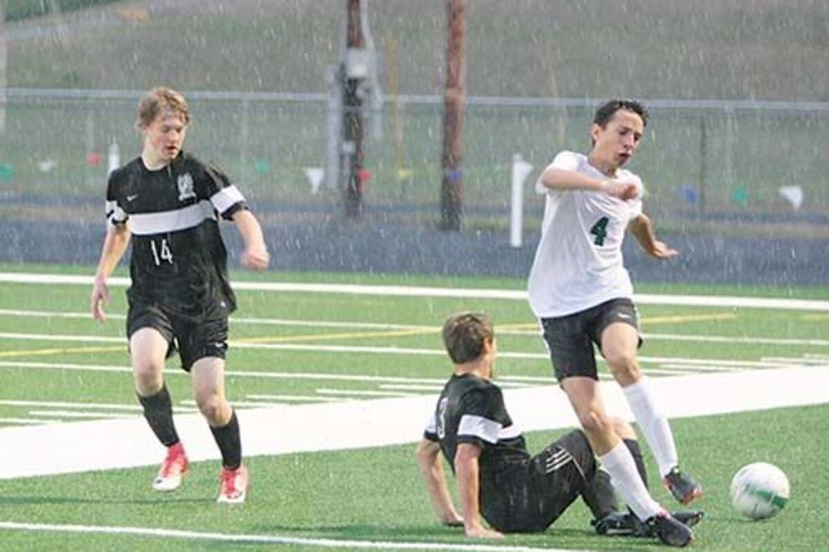 Husky boys playing tough but still looking for Sky-Em soccer win - The ...