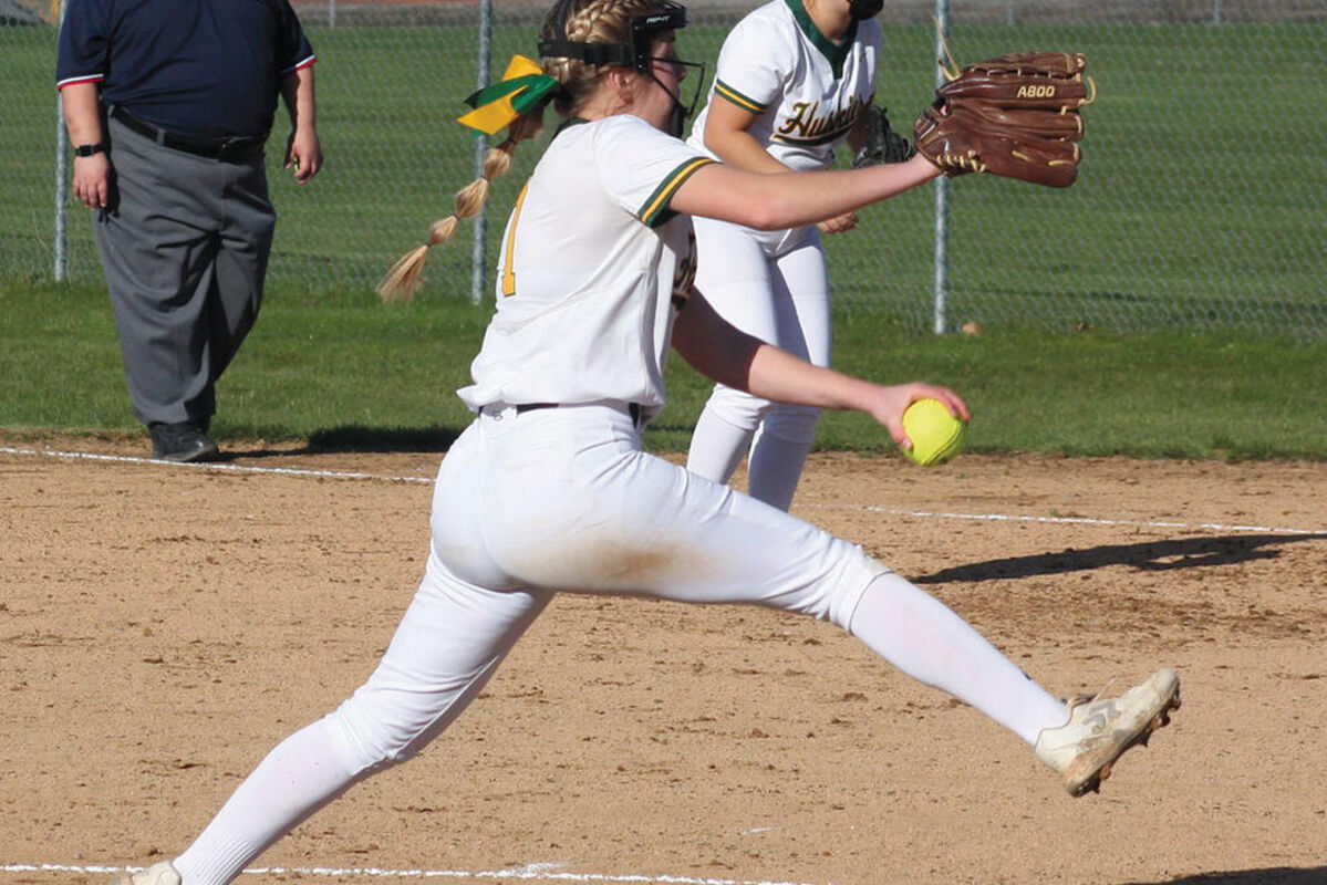 Softball: Huskies defeat Sisters behind no-hitter from Maddie Harris ...