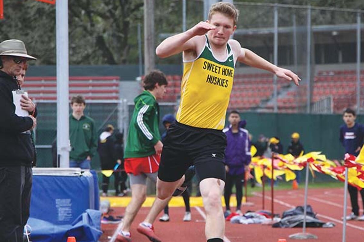 Parade of personal bests continues for Huskies in track and field - The ...