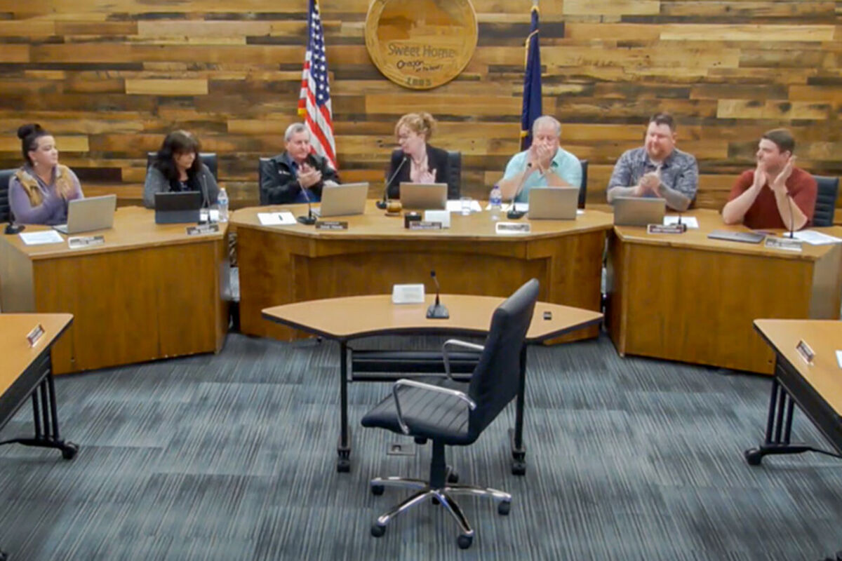 Mayor hits pause on health committee - The New Era