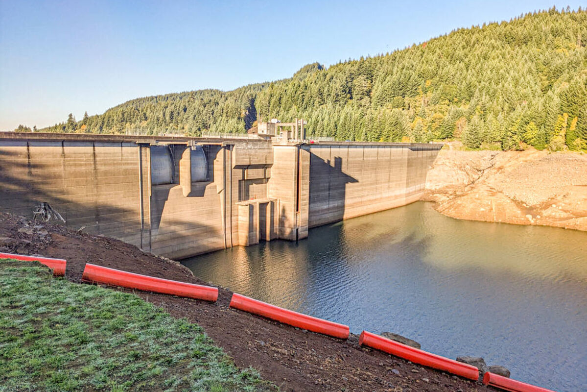 Corps studies need for hydropower - The New Era