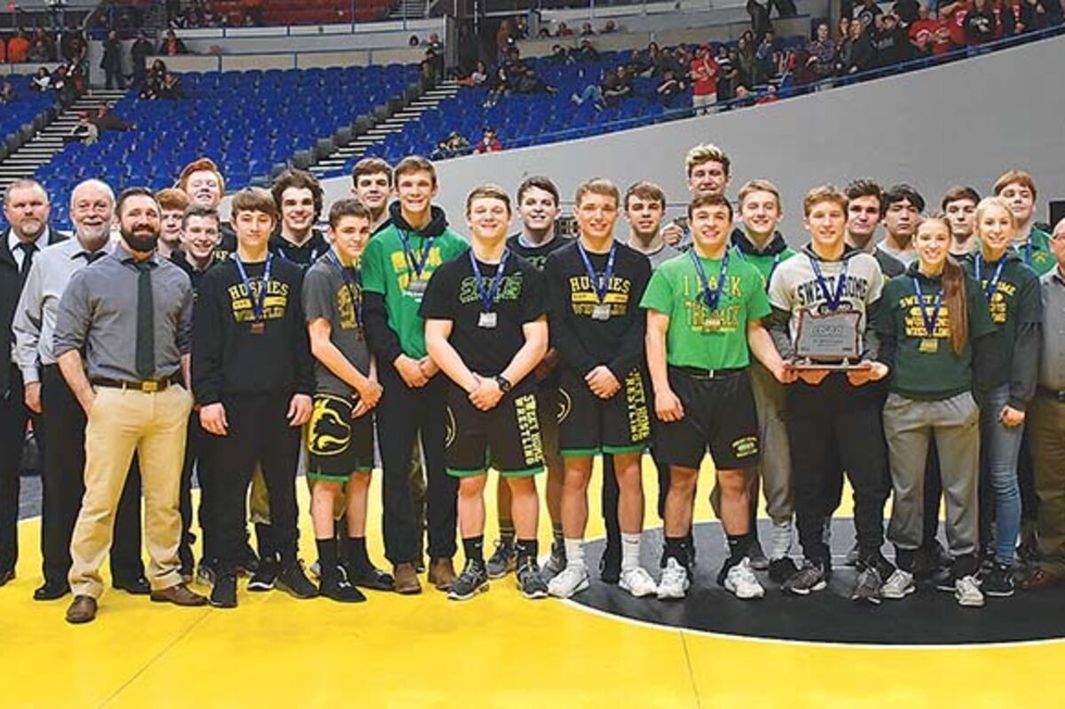 Travis Thorpe, Jackson Royer are titlists as Huskies finish 2nd in ...