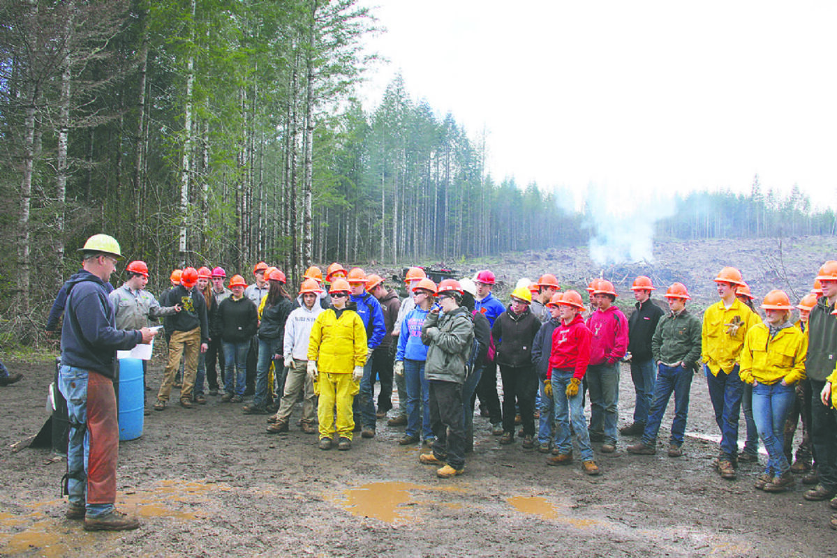 Forestry fire camp gives high-schoolers taste of real thing - The New Era