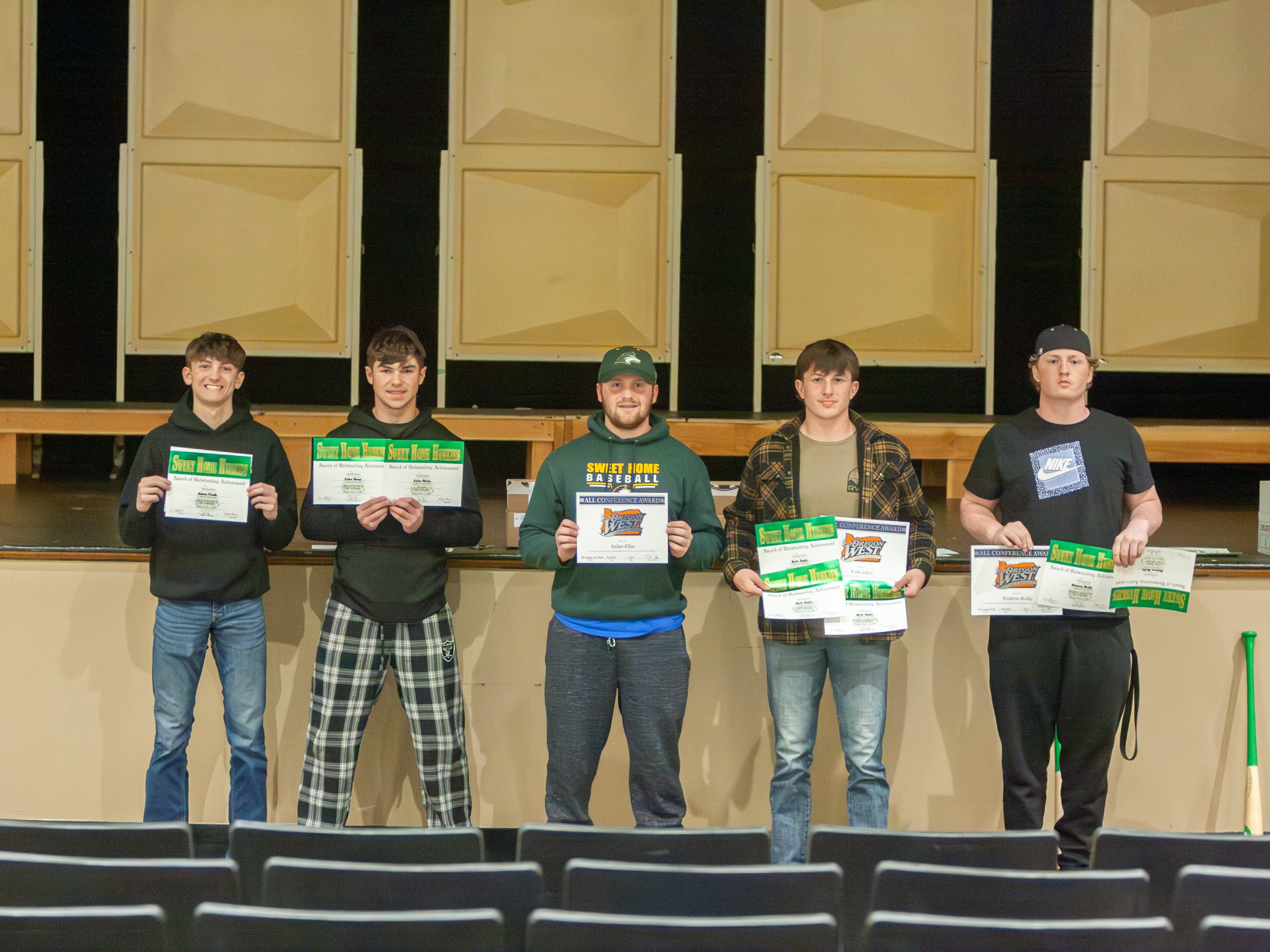 Sweet Home High School Hosts Baseball Awards Banquet - The New Era