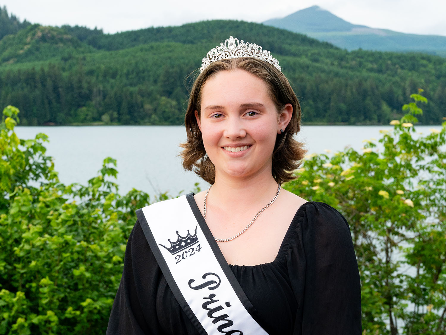 Meet the Court: Princess Zoë Garrett - The New Era