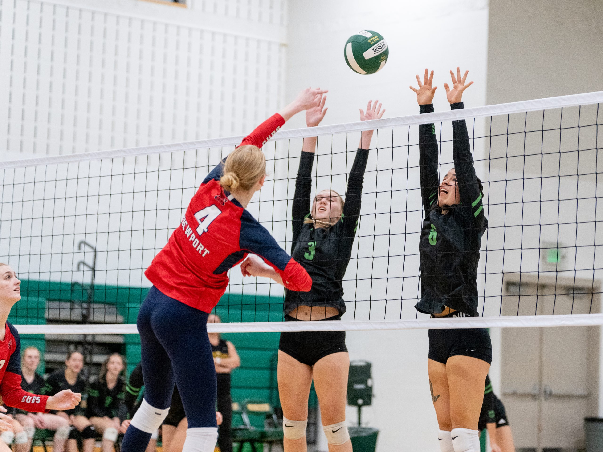 Volleyball Splits Matches Against North Marion and Newport - The New Era