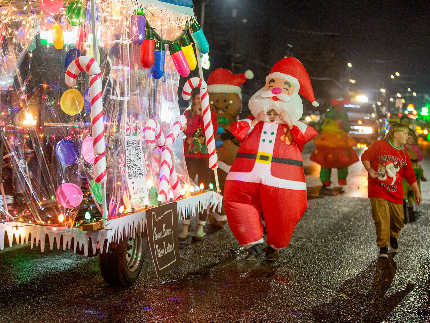 Parade of Lights Brightens Sweet Home Christmas - The New Era