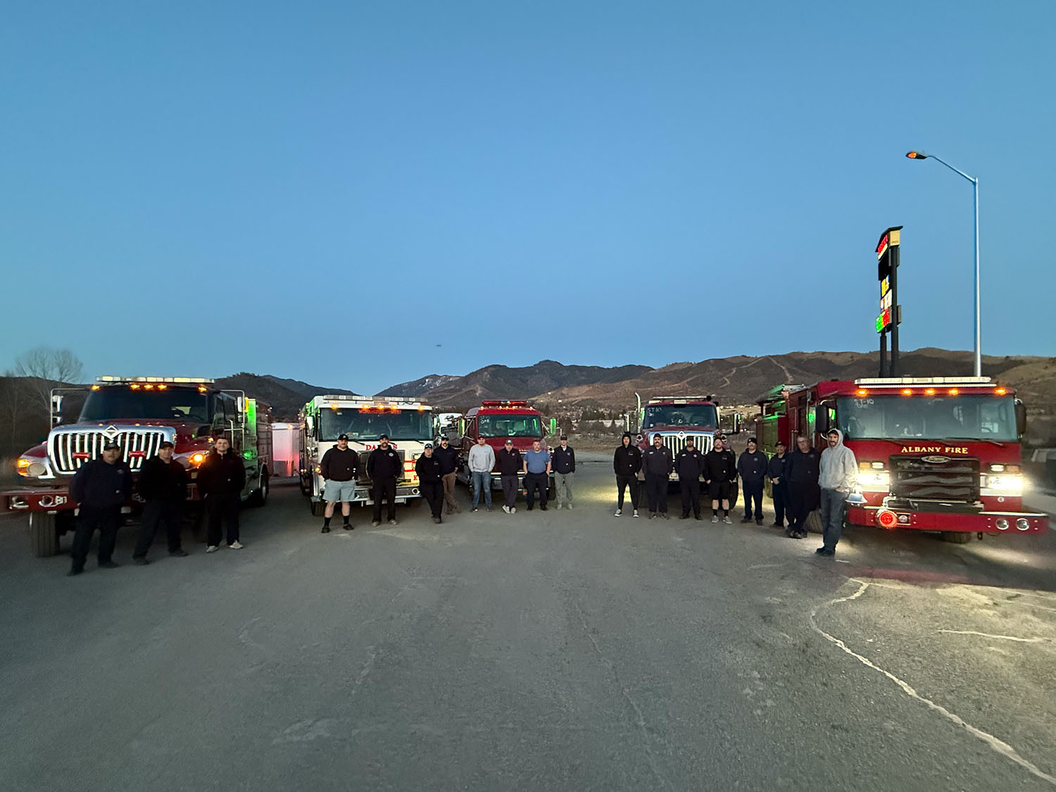 Returned Sweet Home firefighters discuss SoCal experience - The New Era