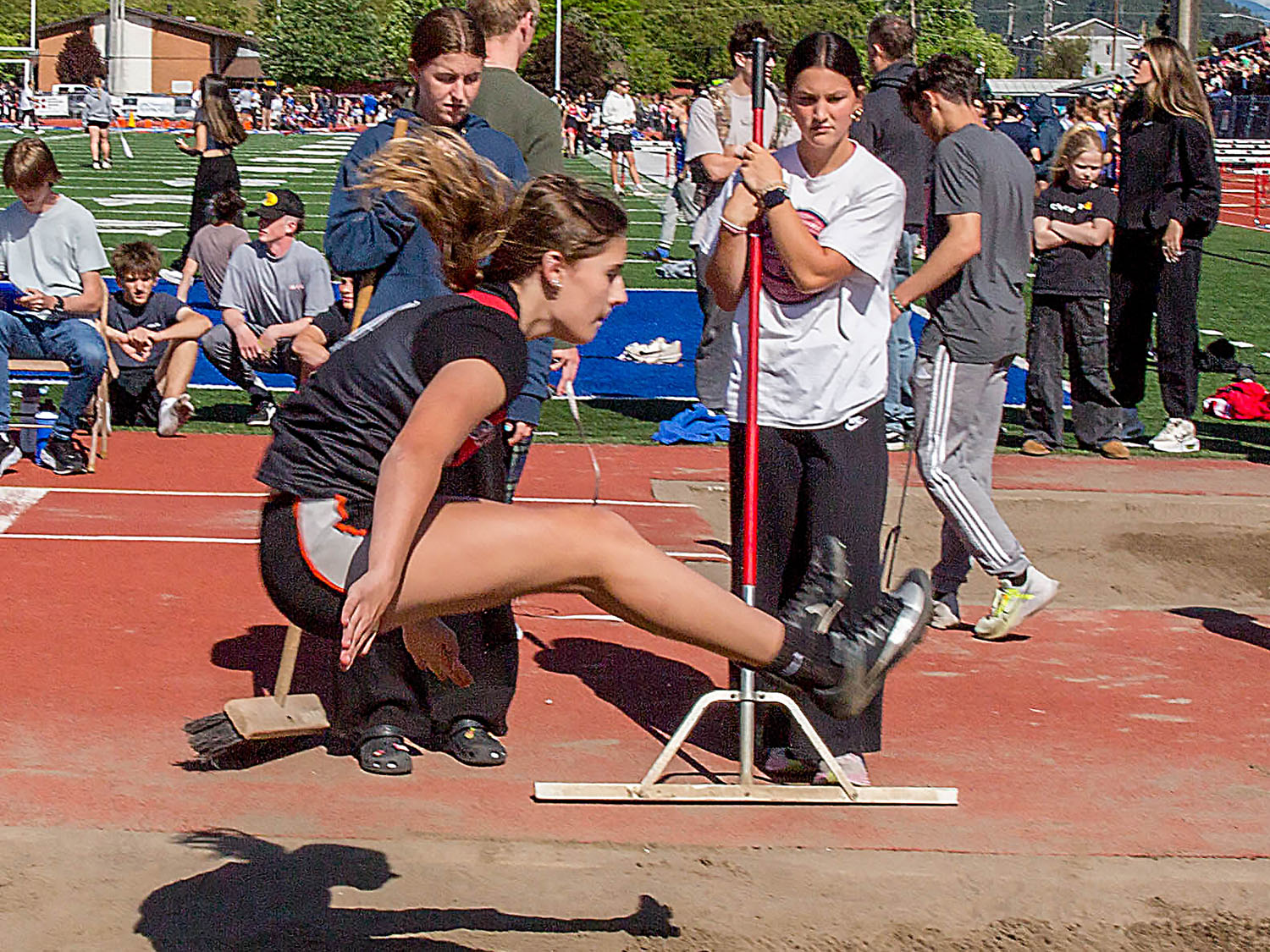 Tigers enjoy banner track season with big finish - The New Era