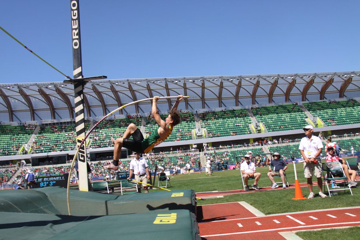 Huskies finish state with blazing relay time, medals in 3 events - The ...