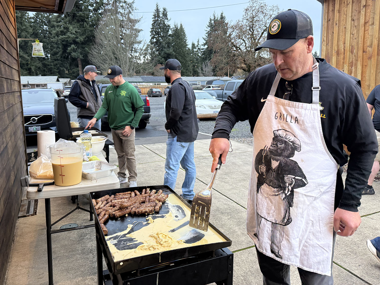 Husky benefit breakfast raises bucks for baseball - The New Era
